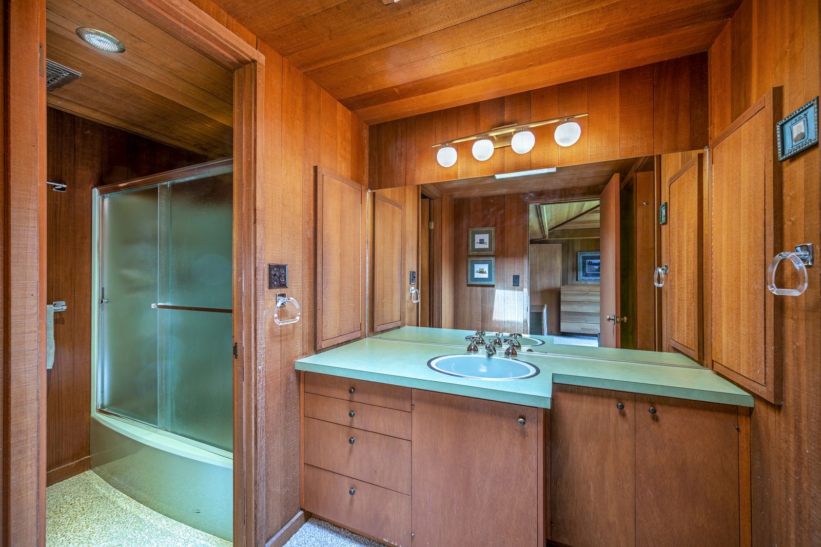 Photo 12 of 17 in A Rare, Early Sea Ranch Home by Carson Bowler Hits ...