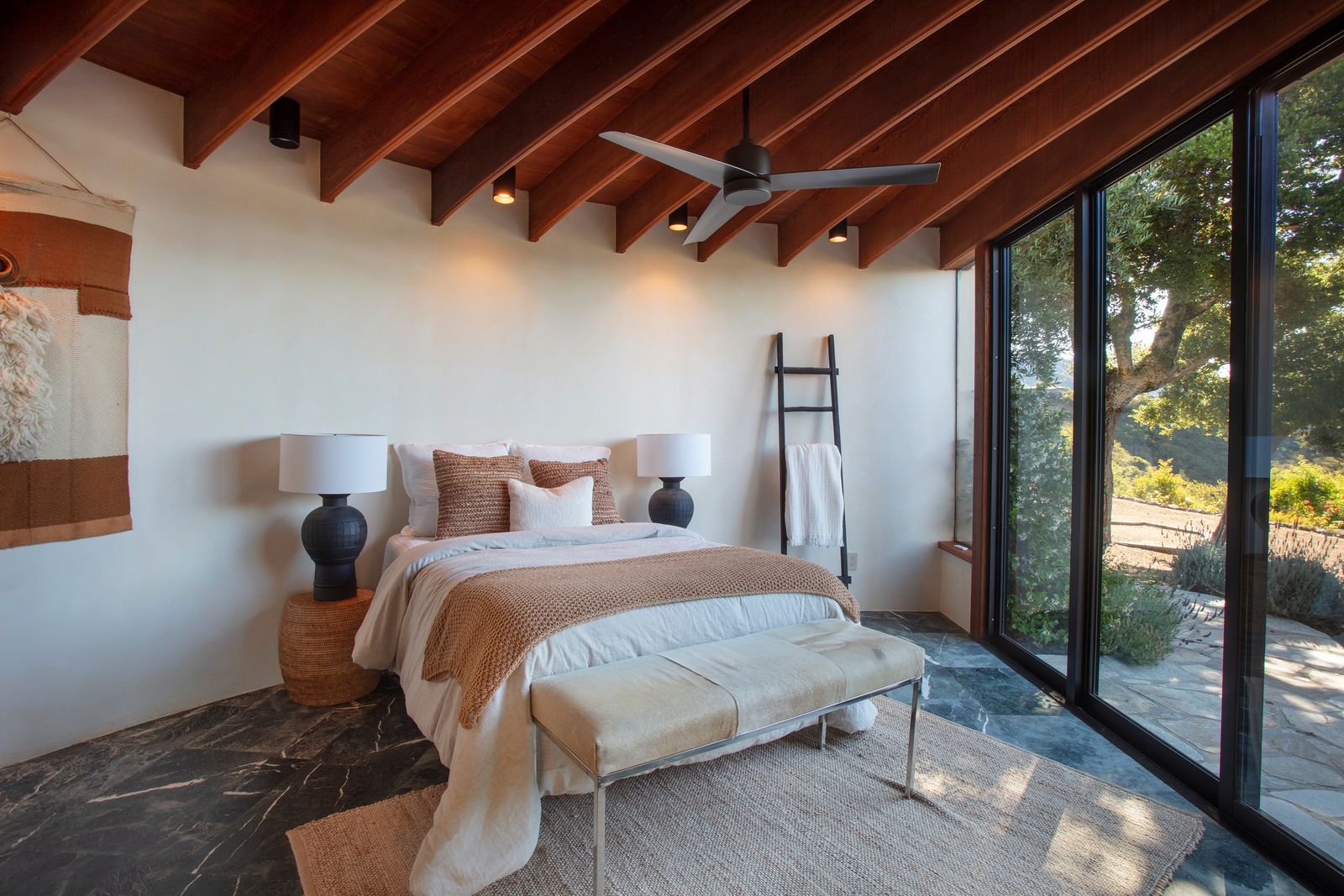 Photo 9 of 15 in Big Sur Legend Mickey Muennig Gave This $5.5M Home ...