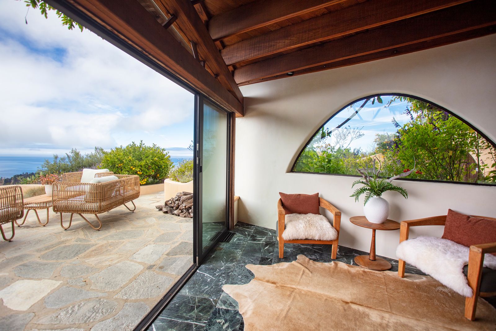 Photo 6 of 15 in Big Sur Legend Mickey Muennig Gave This $5.5M Home ...