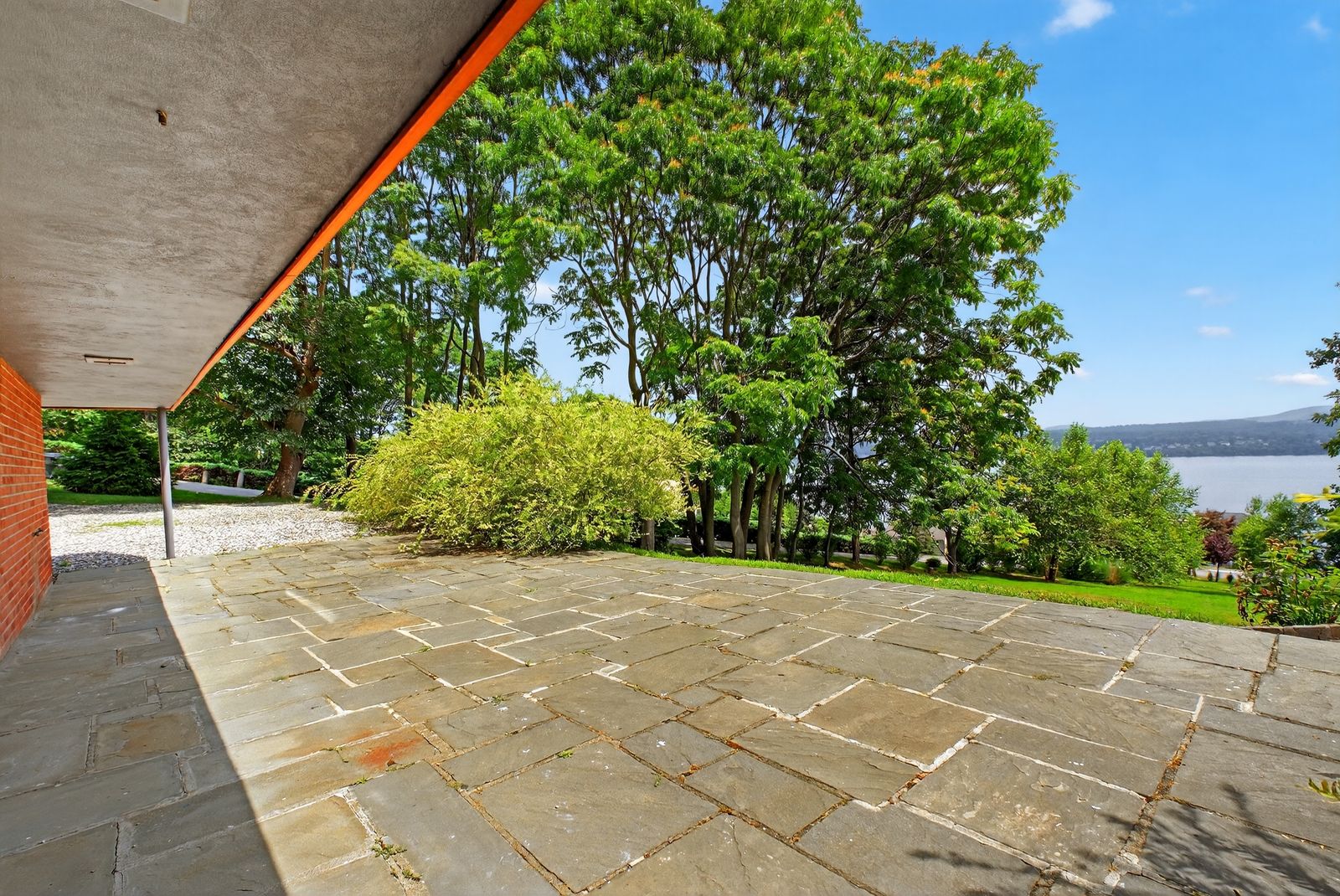 Photo 13 of 13 in Philip Johnson’s Wolf House Is on the Market for $1 ...