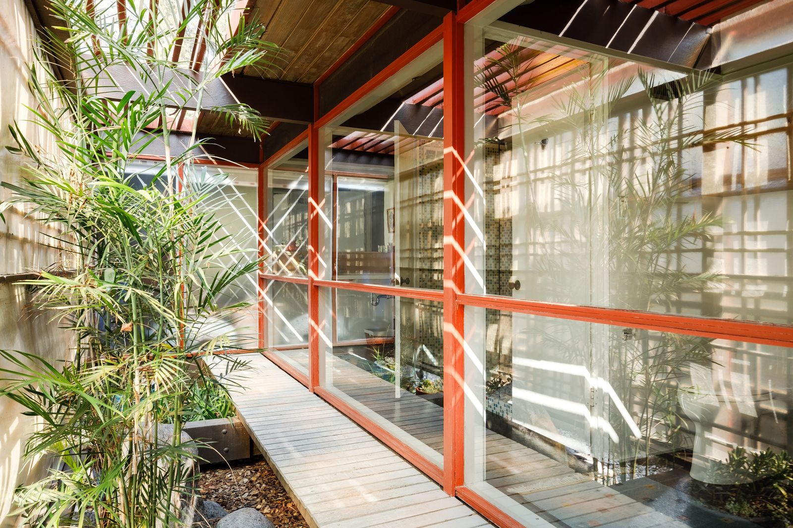 Photo 11 of 15 in This $2.75M Pasadena Midcentury Is Perched Above a ...