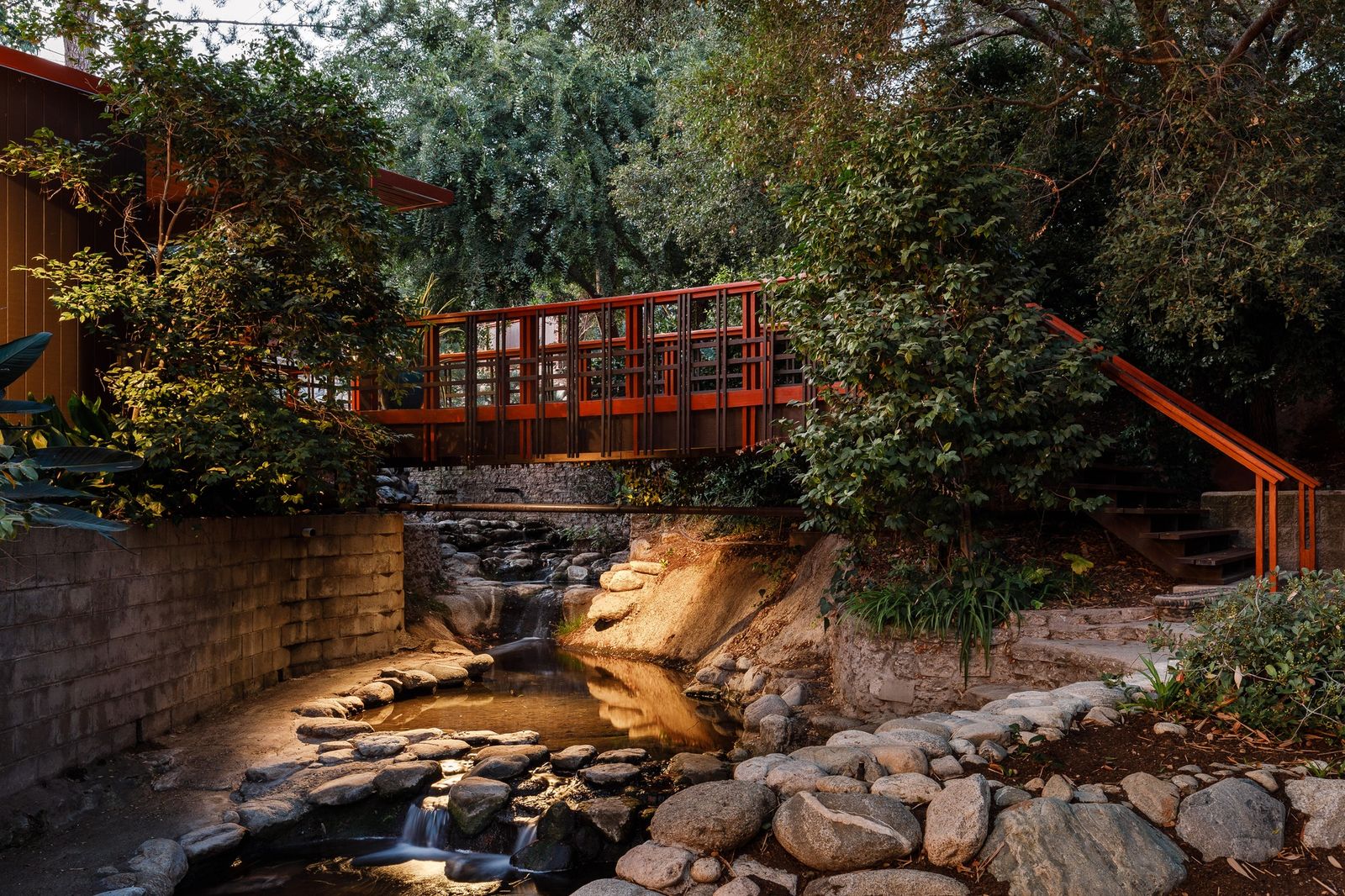 Photo 14 of 15 in This $2.75M Pasadena Midcentury Is Perched Above a ...