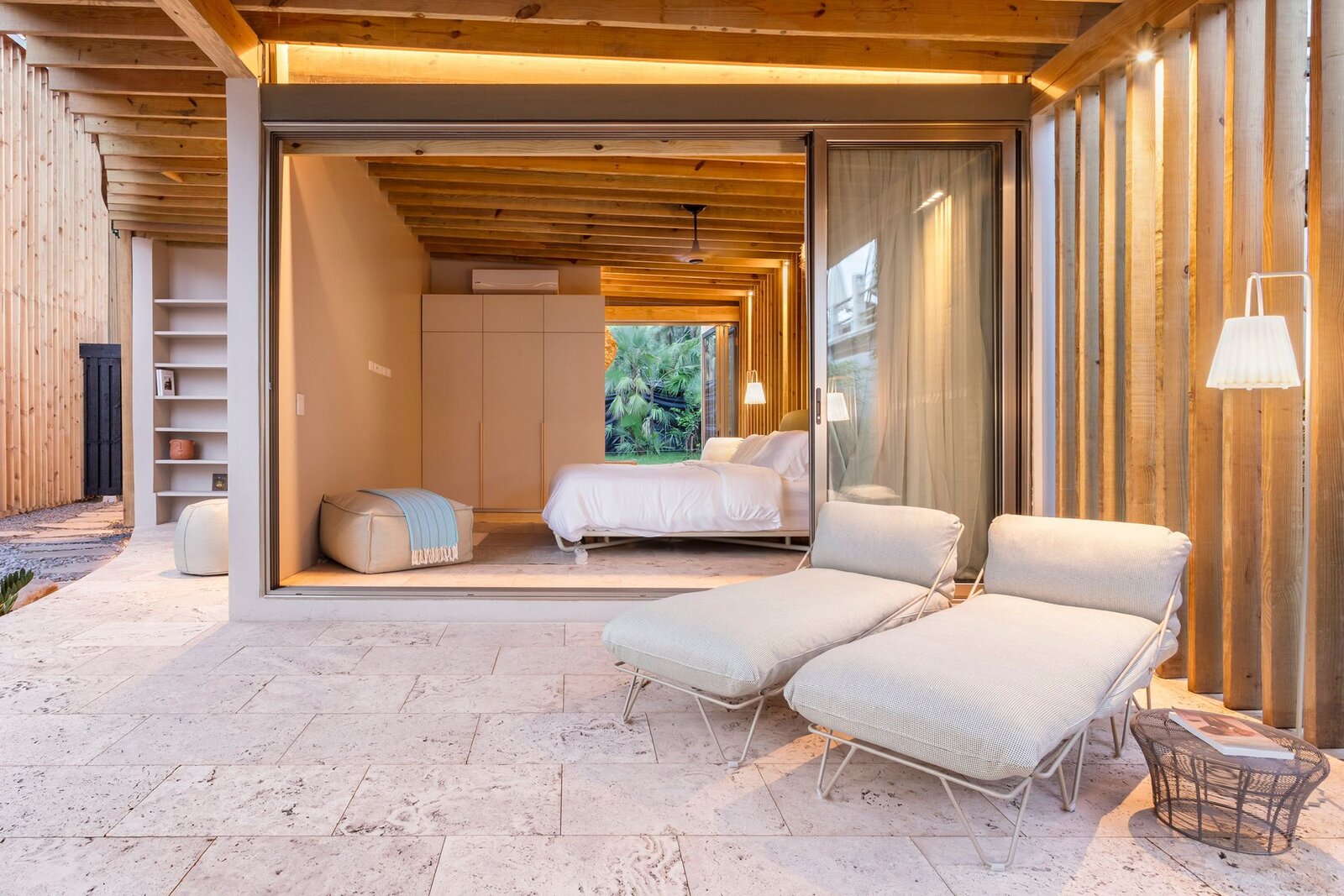 Photo 11 of 16 in Al Suave House by Cincopatasalgato - Dwell