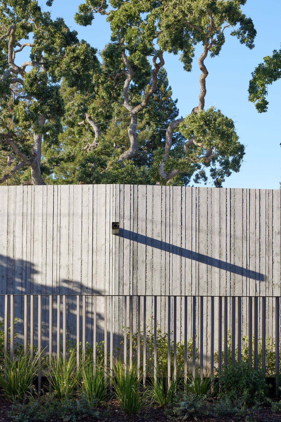 Photo 18 of 32 in Modal Home by Schwartz and Architecture - Dwell