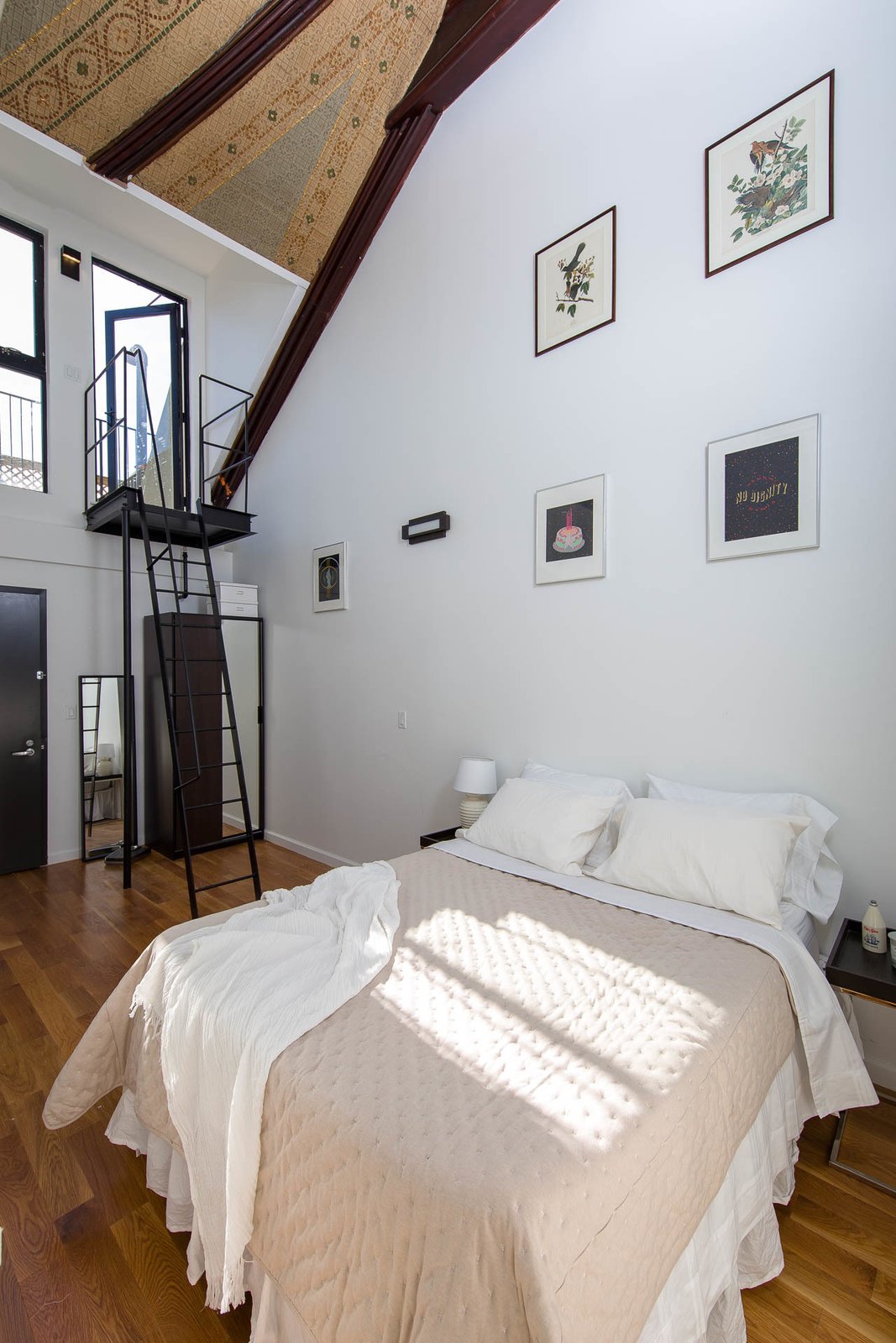 Photo 9 of 14 in Rent One of These Stunning Lofts in a Converted ...