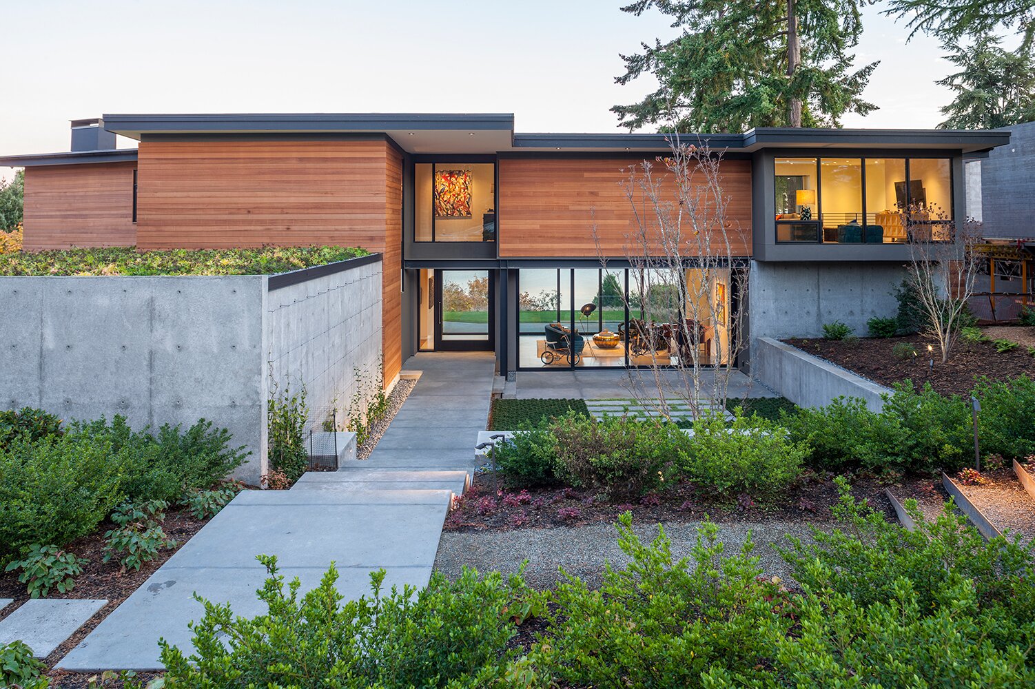 Photo 18 of 27 in Boomerang House by DeForest Architects - Dwell