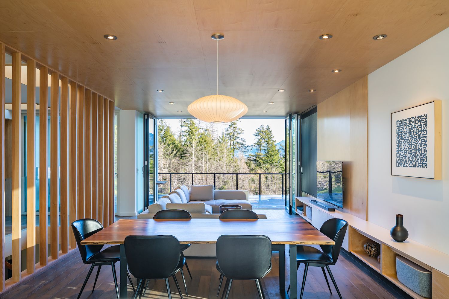 Photo 12 of 15 in Ashford weeHouse by Alchemy Architects - Dwell