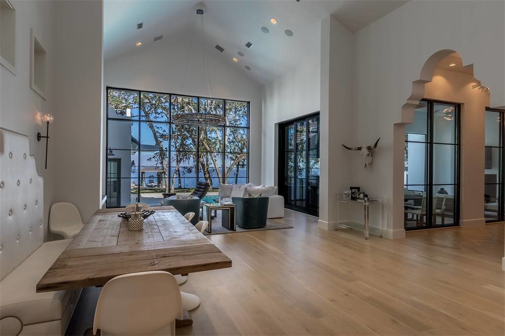 Photo 4 of 7 in Secluded, Beachside Florida Home Asks $3.9M by Sotheby ...