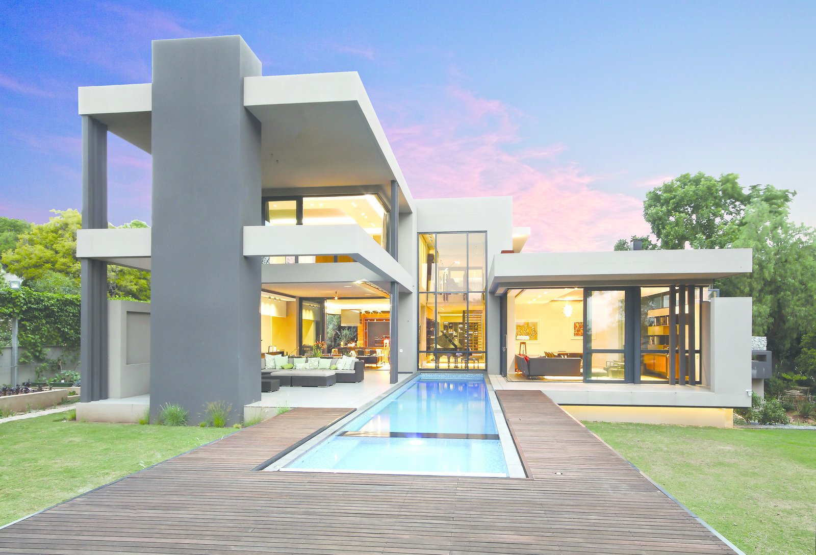Sculptural, Elegant South African Estate Asks $4.6M (6 Photos) - Dwell