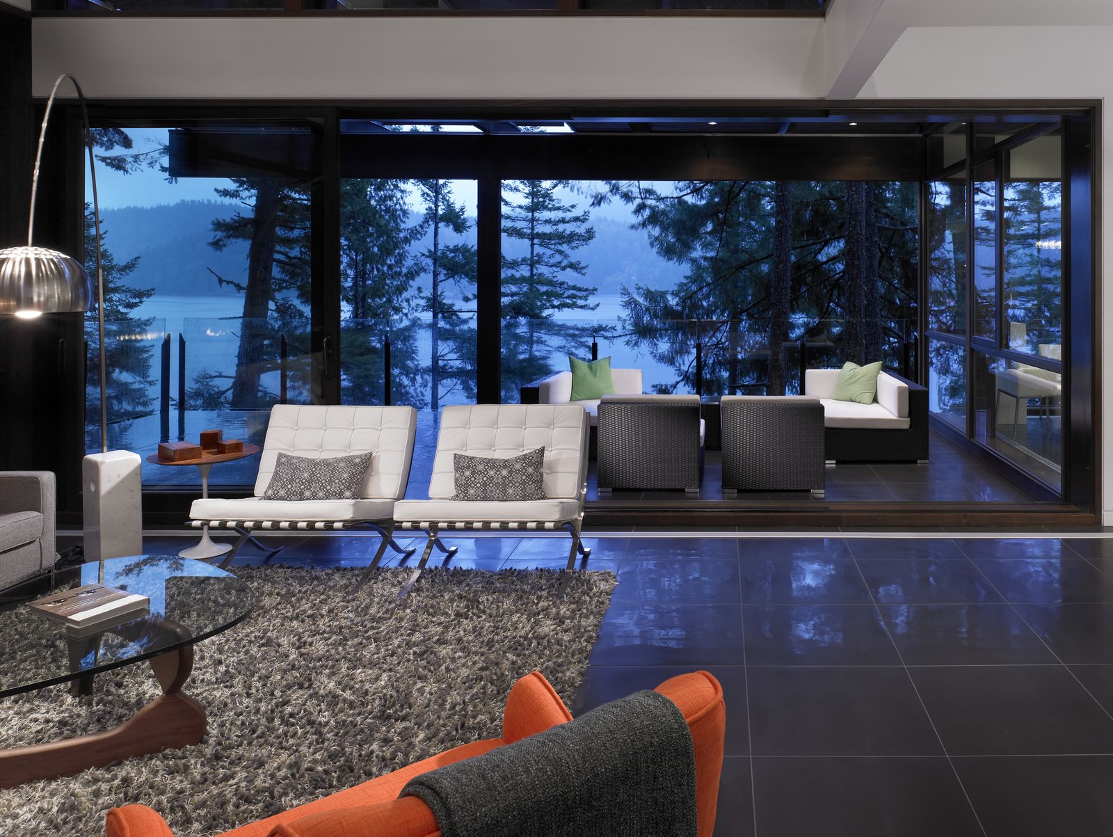 Photo 5 of 6 in Turkel Design’s Award-Winning Gambier Island House - Dwell