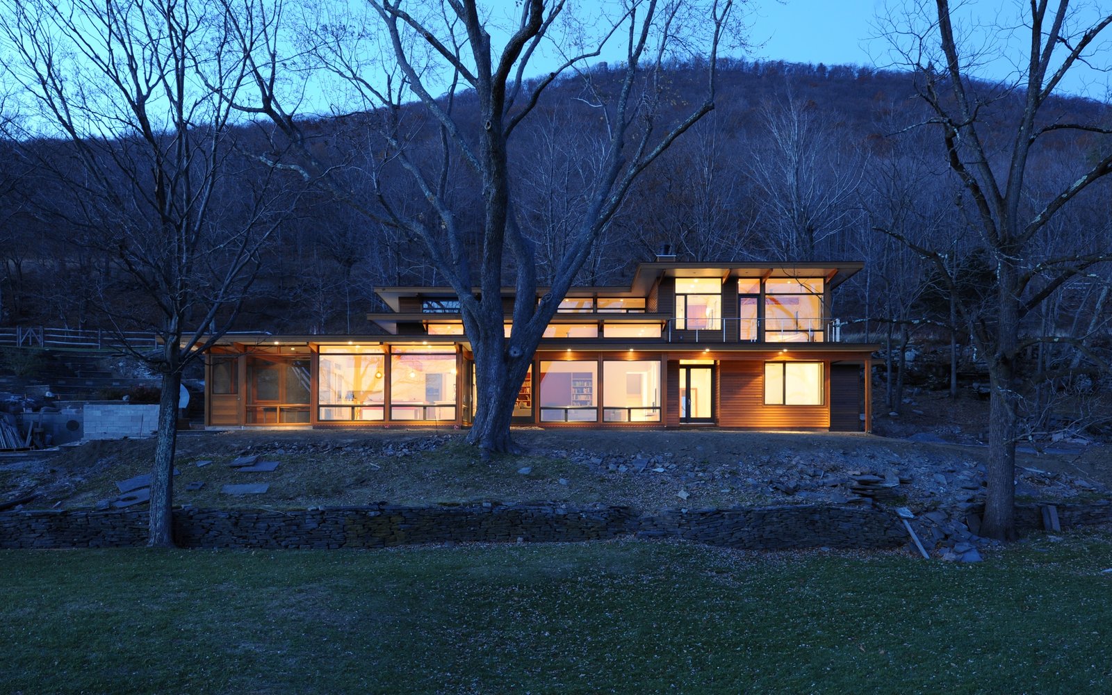 Reservoir House (4 Photos) - Dwell