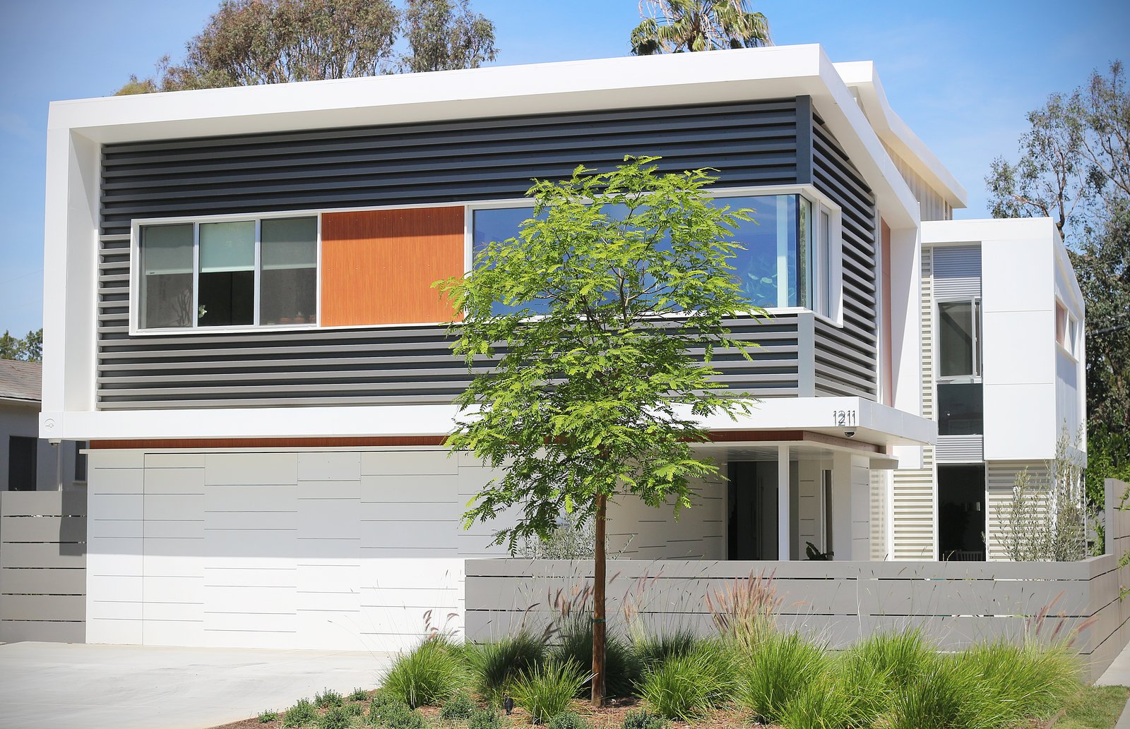 Photo 8 of 23 in Proto Homes by Proto Homes - Dwell