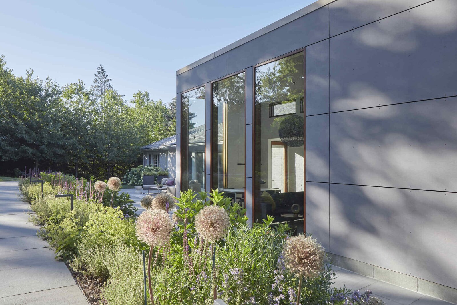 Photo 8 of 12 in Chestnut Hill House by Walker Architects - Dwell