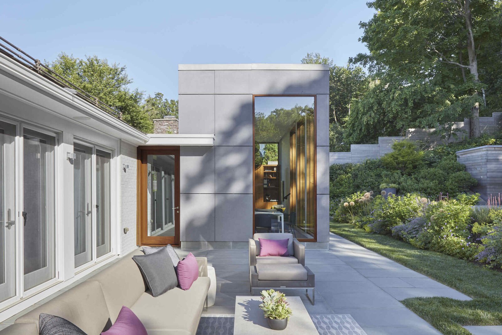 Photo 9 of 12 in Chestnut Hill House Modern Addition by Walker ...