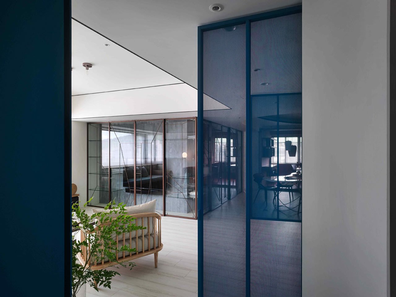 Photo 14 of 20 in A Colorful Apartment Inspired by Paper Patterns Used ...