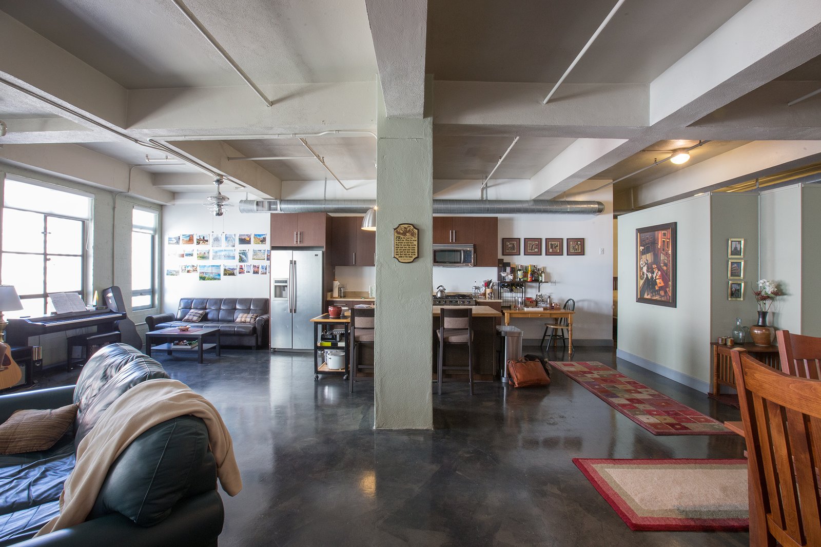 Photo 2 of 20 in Eastern Columbia Lofts, 812 by URBAN RESIDENTIAL ...