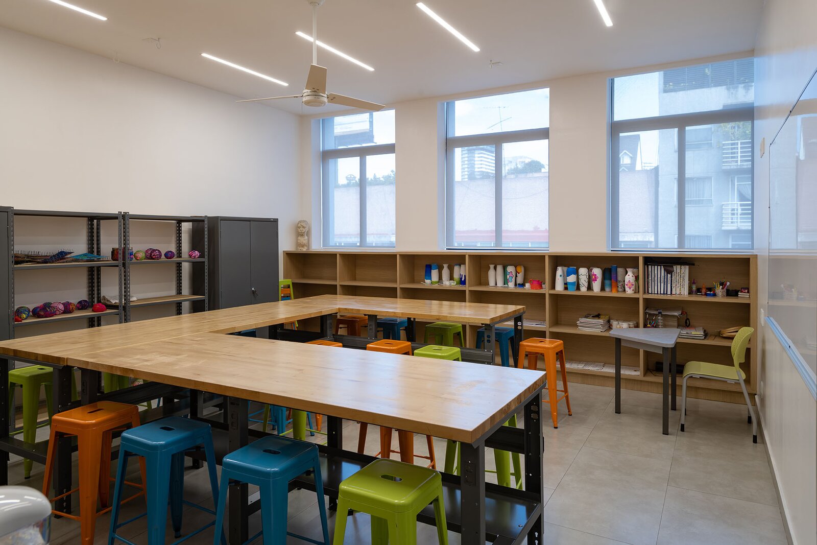 Photo 10 of 20 in Yeshiva Keter Torah by ARCO Arquitectura ...