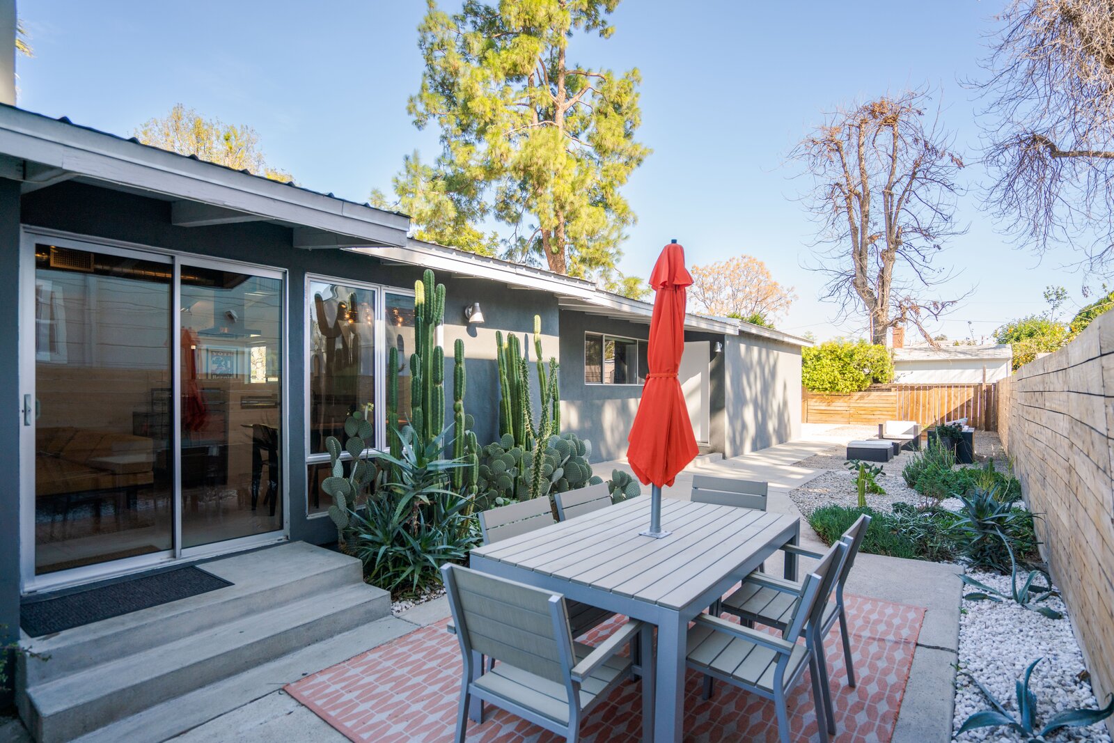 Photo 14 of 16 in The Beckford Home by Daniel Feldman - Dwell