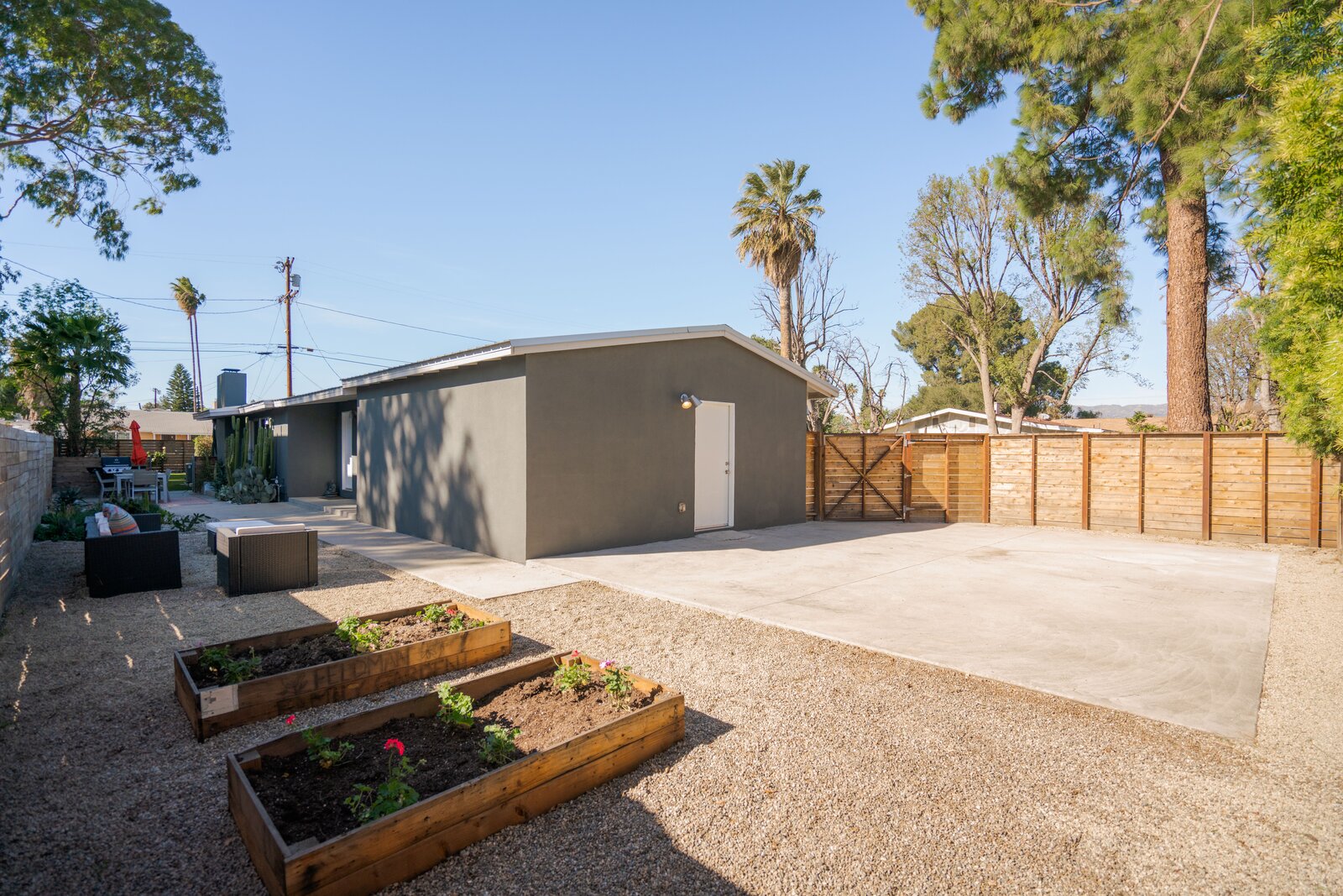 Photo 16 of 16 in The Beckford Home by Daniel Feldman - Dwell