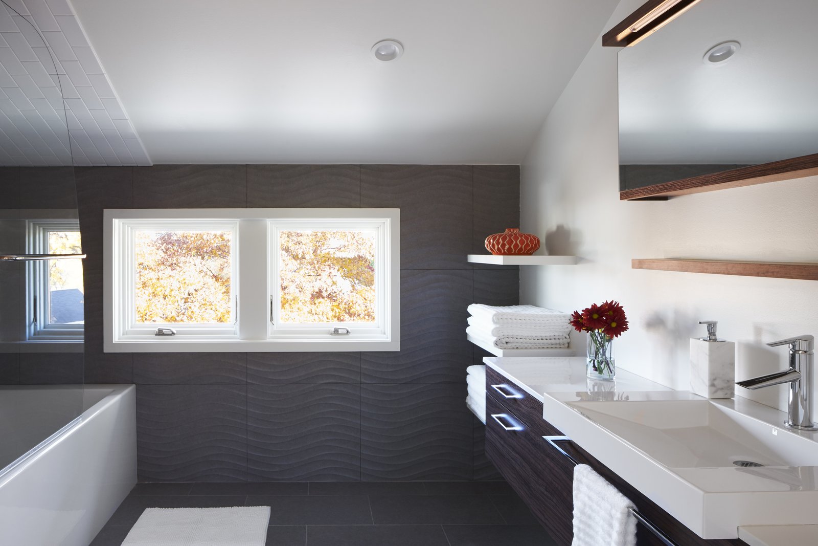 Montclair House (6 Photos) - Dwell
