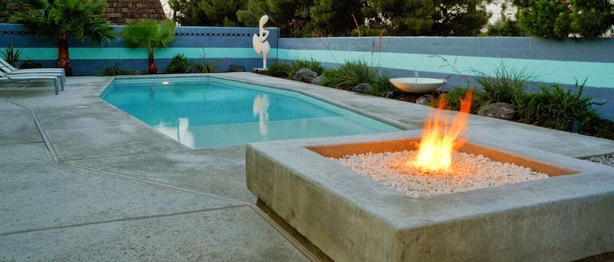 Photo 5 of 10 in The Las Vegas Caddyshack - Exterior by Futura House ...