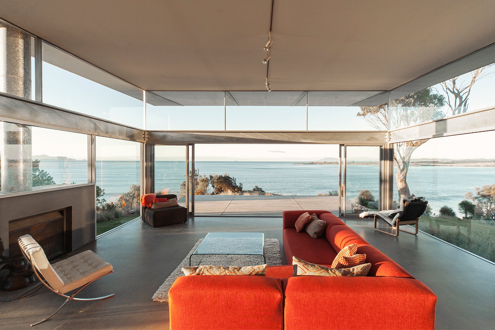 Coastal Glass House (8 Photos) - Dwell
