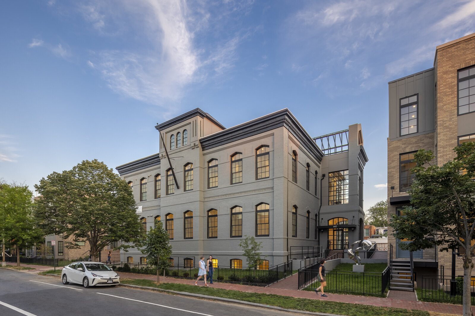 Photo 3 of 17 in The Collection at R Street by Teass \ Warren ...