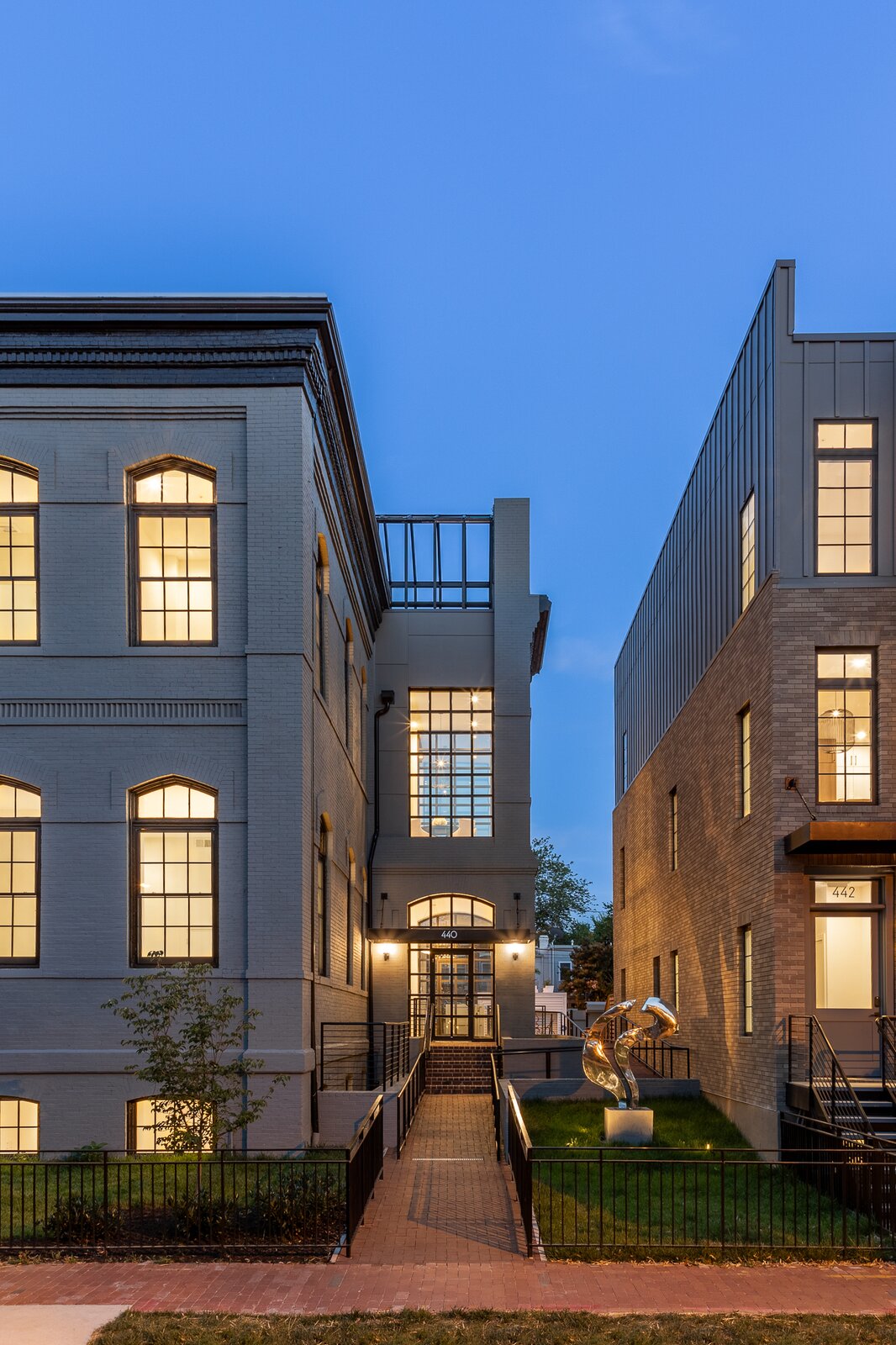 Photo 5 of 17 in The Collection at R Street by Teass \ Warren ...