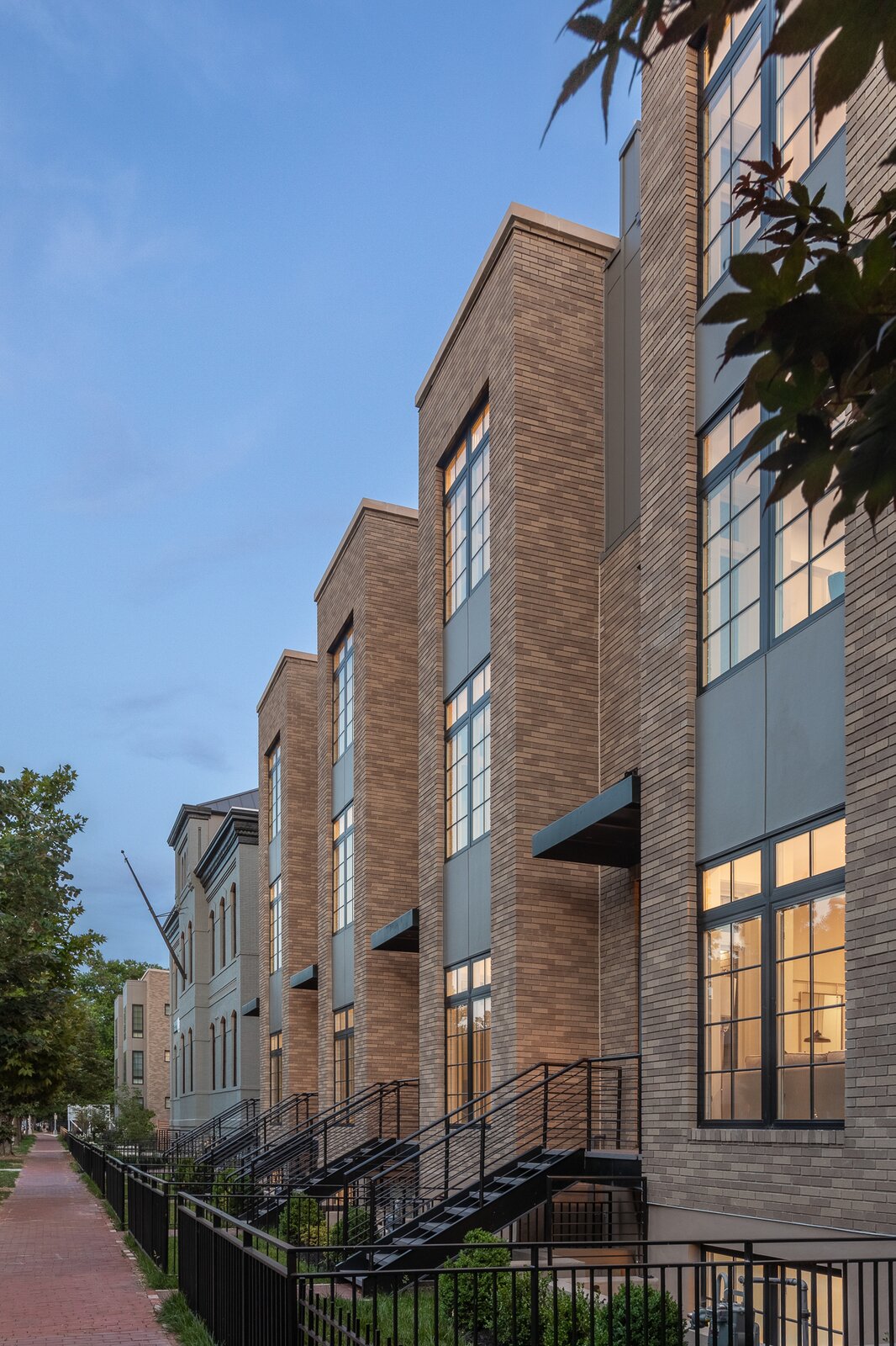 Photo 14 of 17 in The Collection at R Street by Teass \ Warren ...