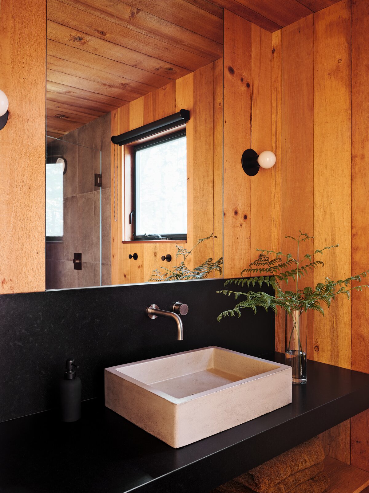 Photo 2 of 10 in The Sea Ranch Forest Retreat by Koch Architects - Dwell