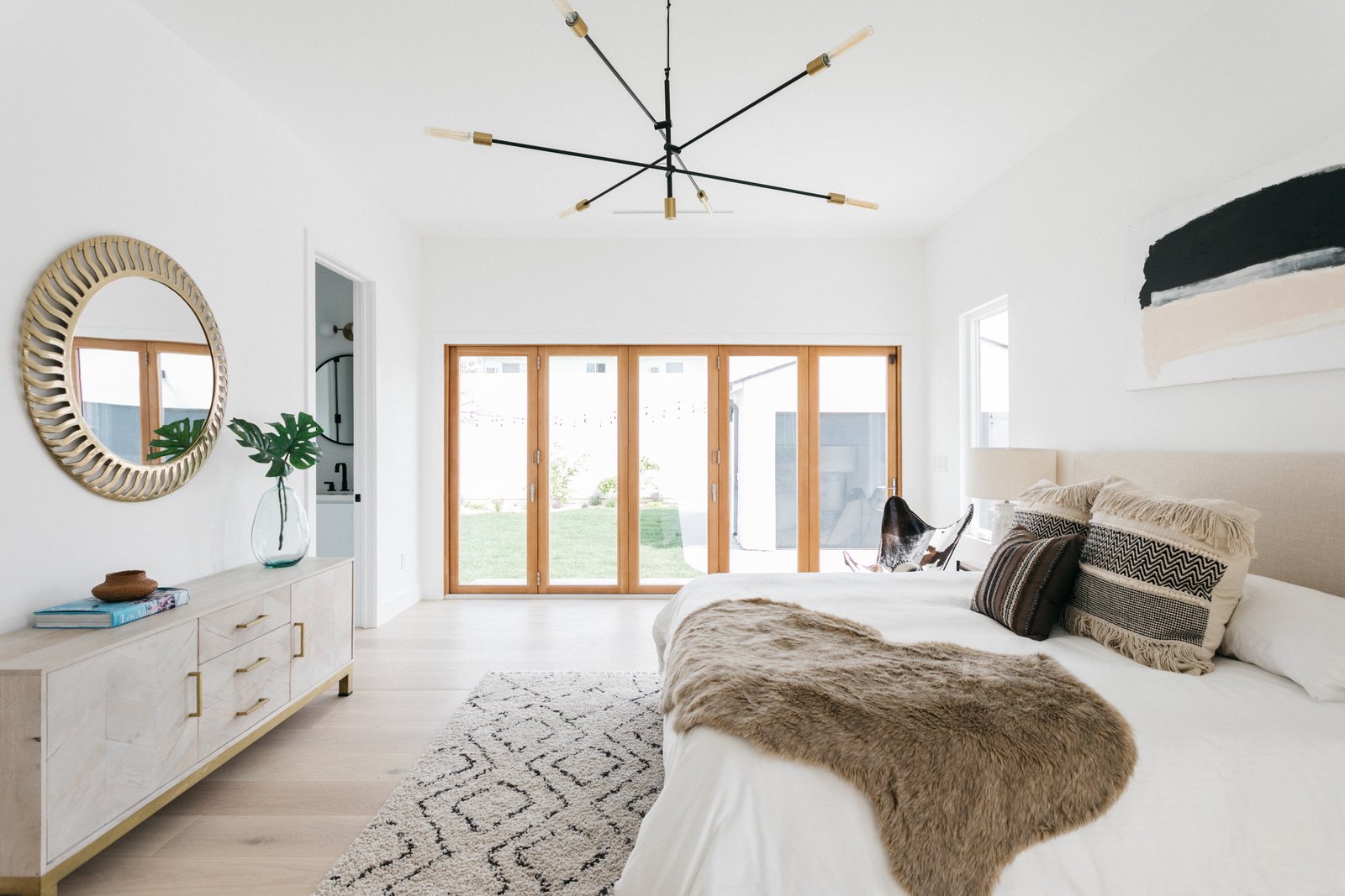 Photo 7 of 26 in Coastal Modern Ranch by BEAU CASA by Silke Fernald - Dwell