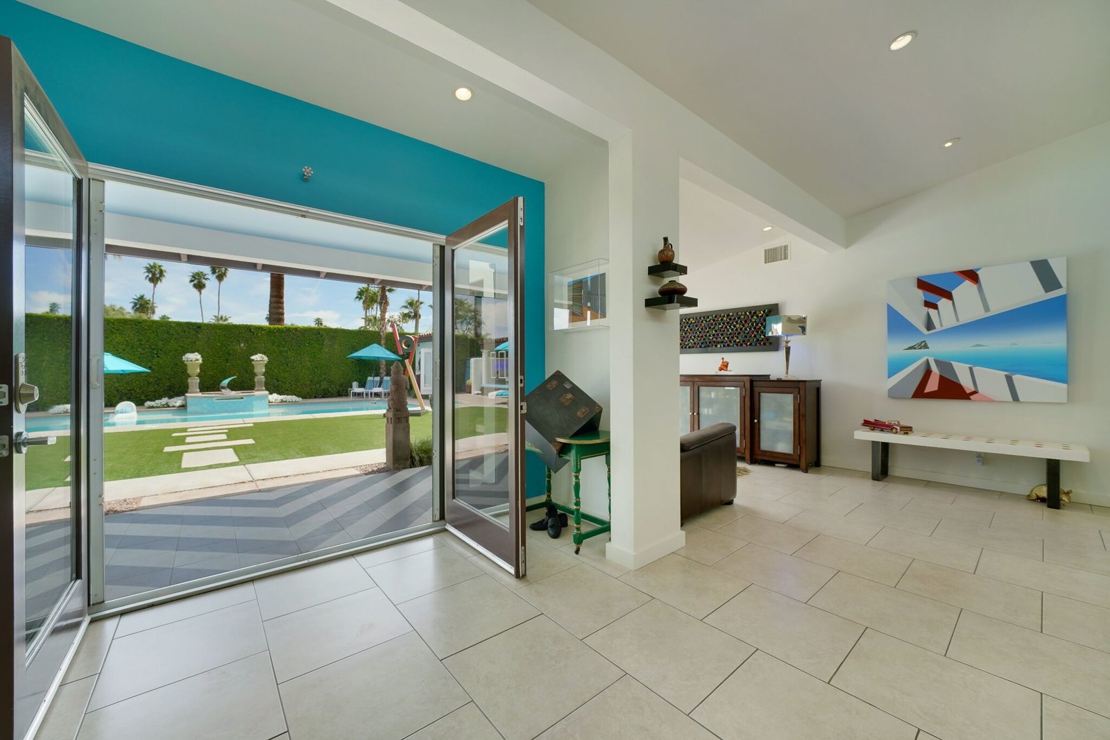 Photo 4 of 22 in Palm Springs 1948-built California Ranch by Gil Rose ...