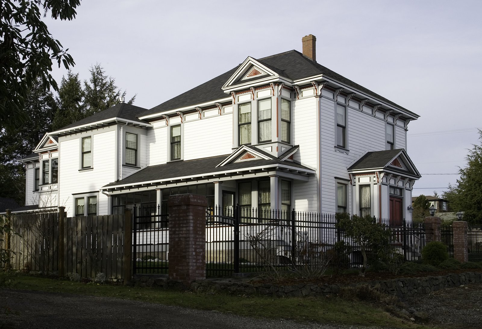 Photo 1 of 26 in Judge Ralston House by G Little Construction - Dwell