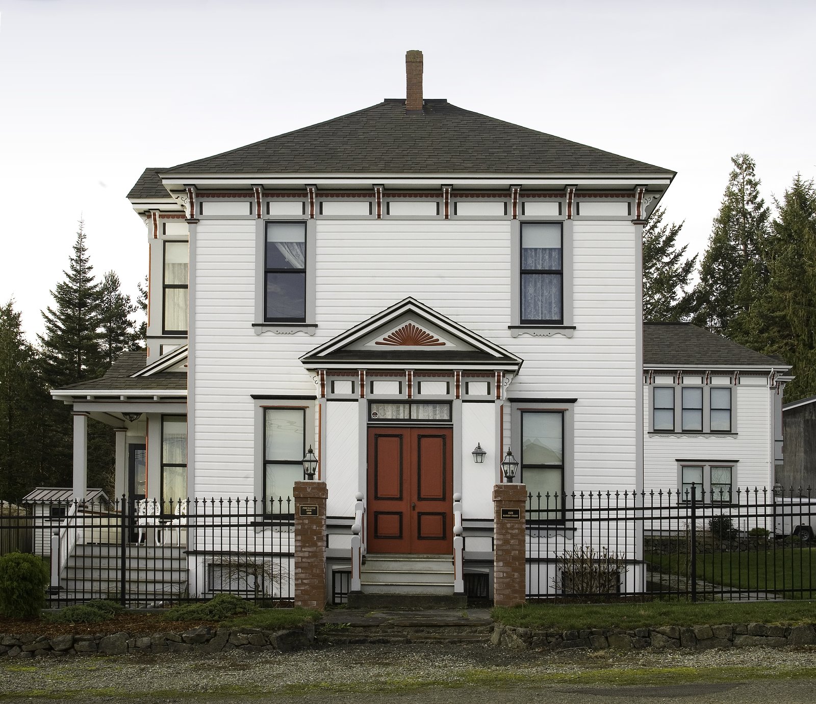 Photo 2 of 26 in Judge Ralston House by G Little Construction - Dwell