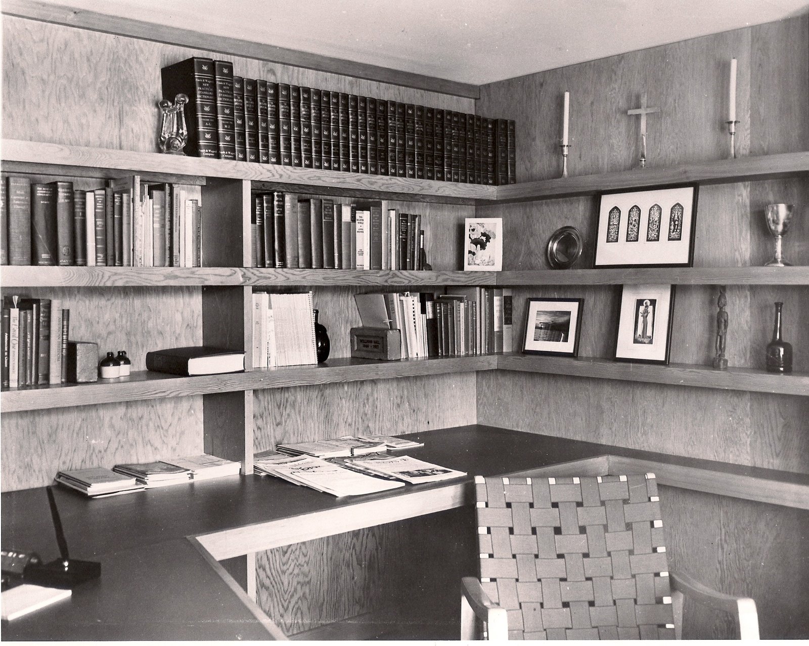 The Baptist Church Parsonage by Alden B. Dow (7 Photos) - Dwell