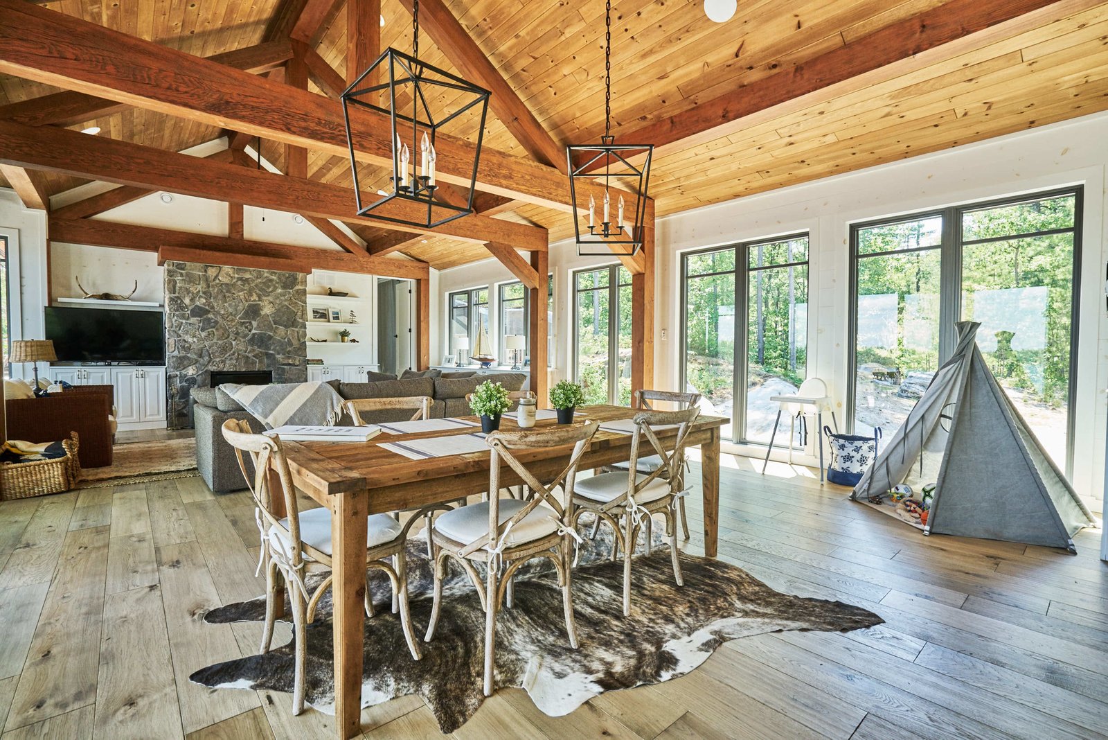 Photo 3 of 6 in Alves Cottage by Nolan Dubeau - Dwell