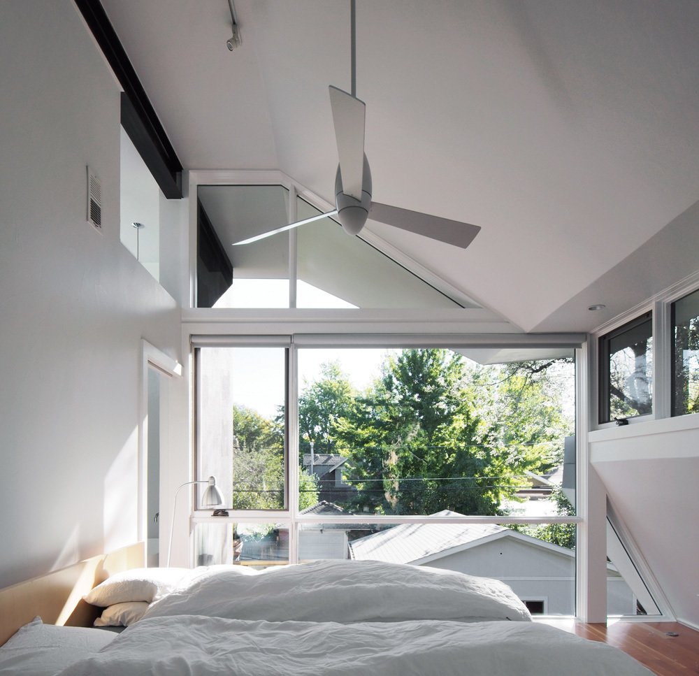 Photo 3 of 9 in A Modern Shadow - Dwell