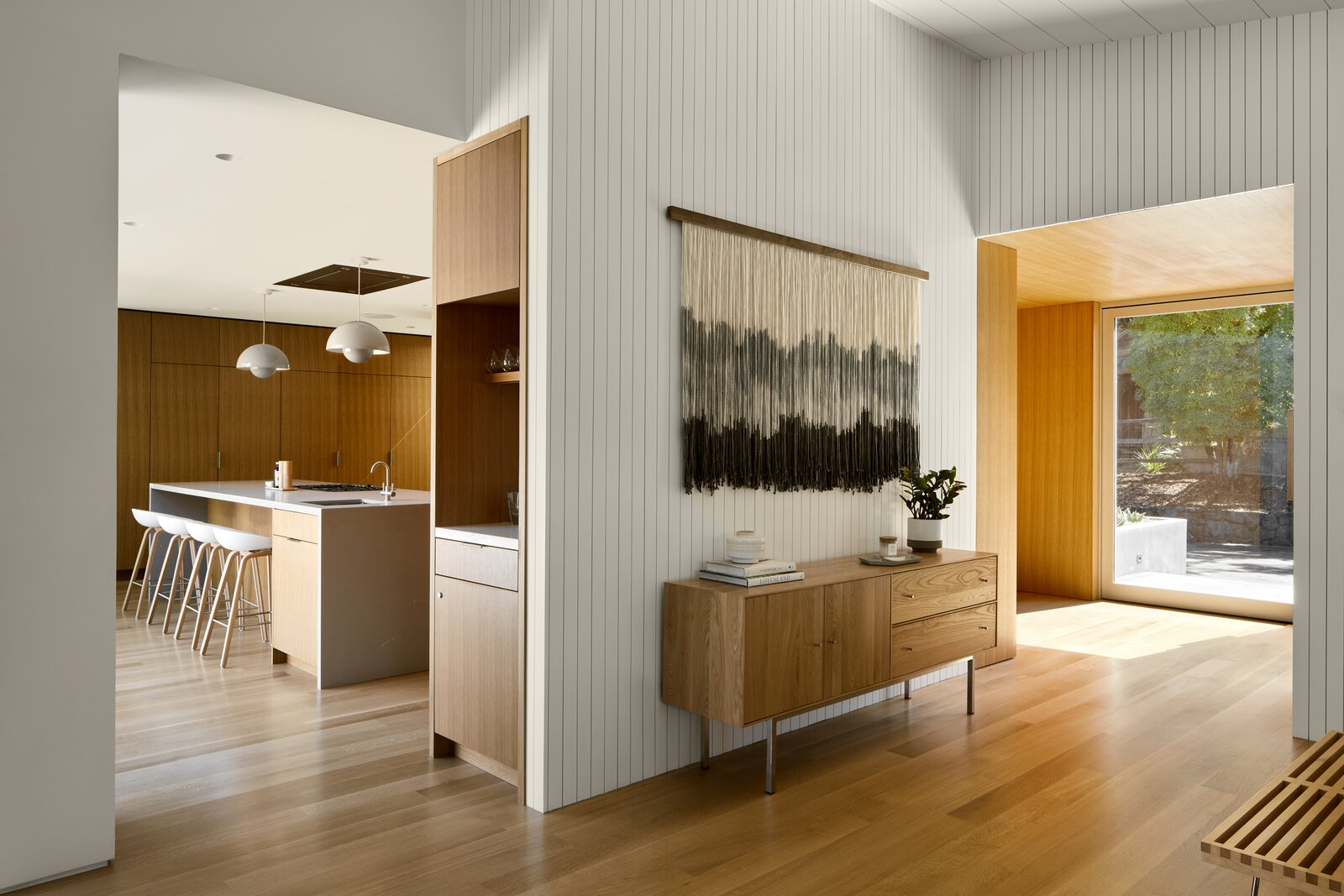 Photo 3 of 14 in Marin Midcentury #2 by building Lab - Dwell