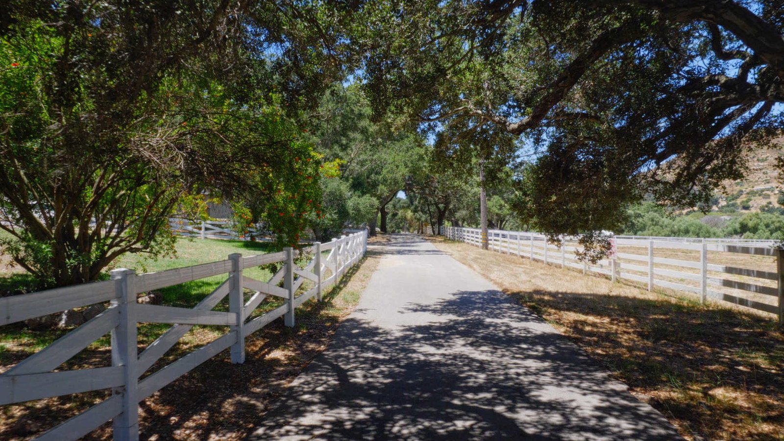 A Storied Equestrian Ranch in Hidden Valley with a Hollywood Pedigree ...