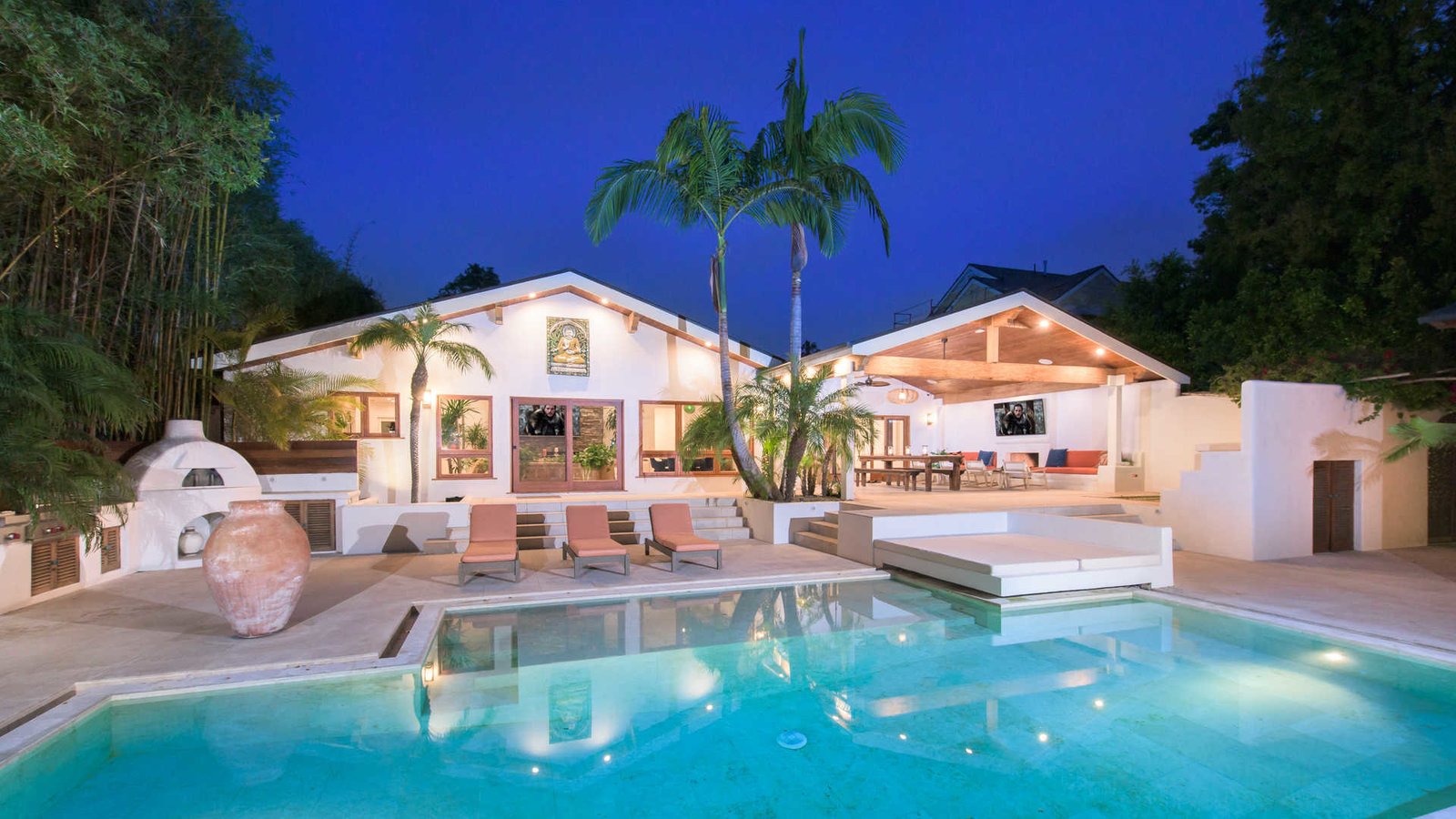 Photo 7 of 10 in A Tranquil, Spanish-Style Compound in Studio City by ...