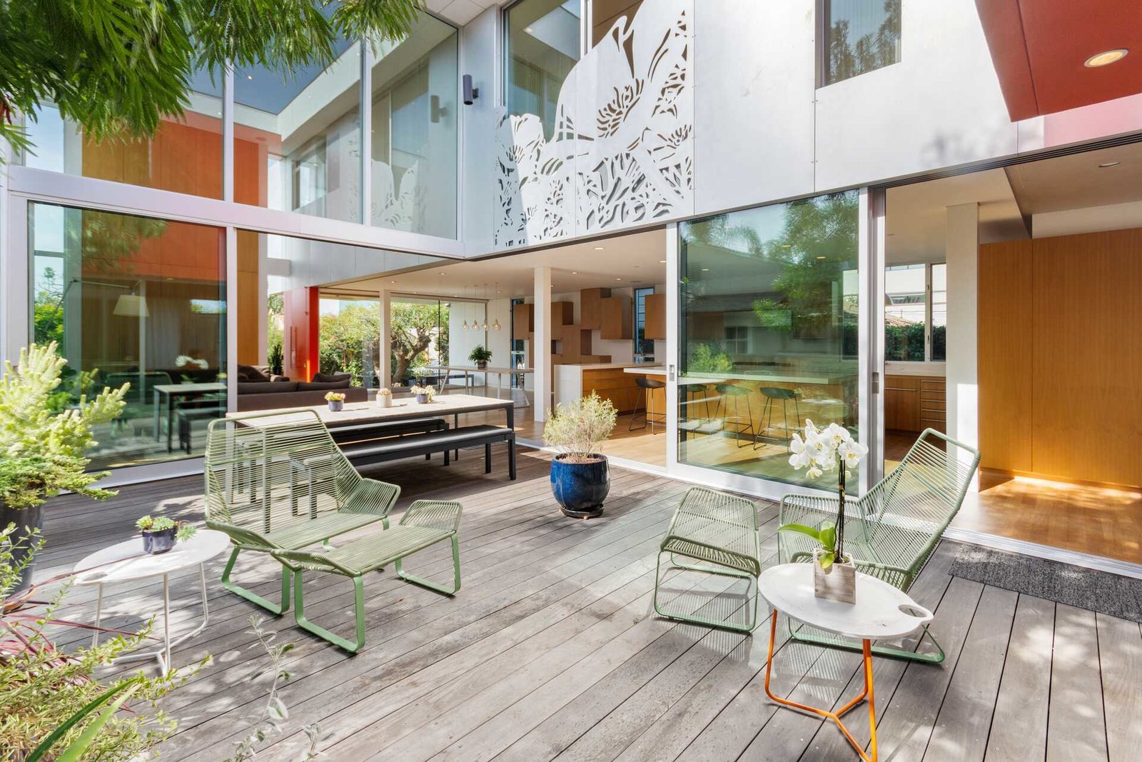 Colorful, Contemporary Home in Venice Beach (8 Photos) - Dwell