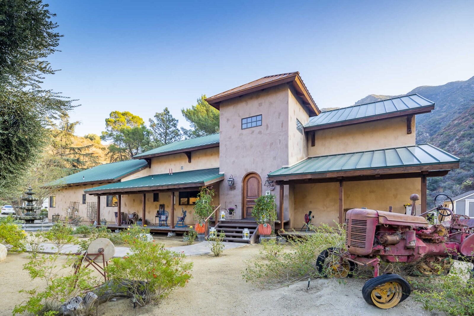 Gorgeous Horse Ranch Perched in the Foothills of The Angeles National ...