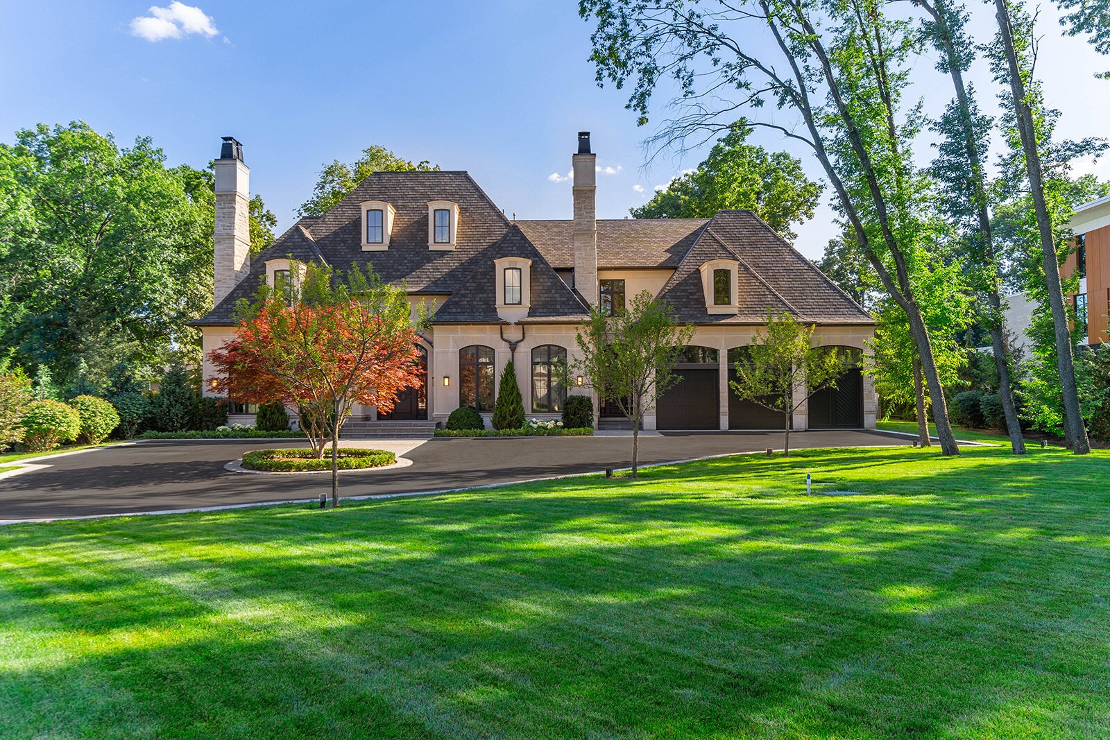 Photo 1 of 11 in Look Inside a Brand New, Modern Estate Mansion in ...