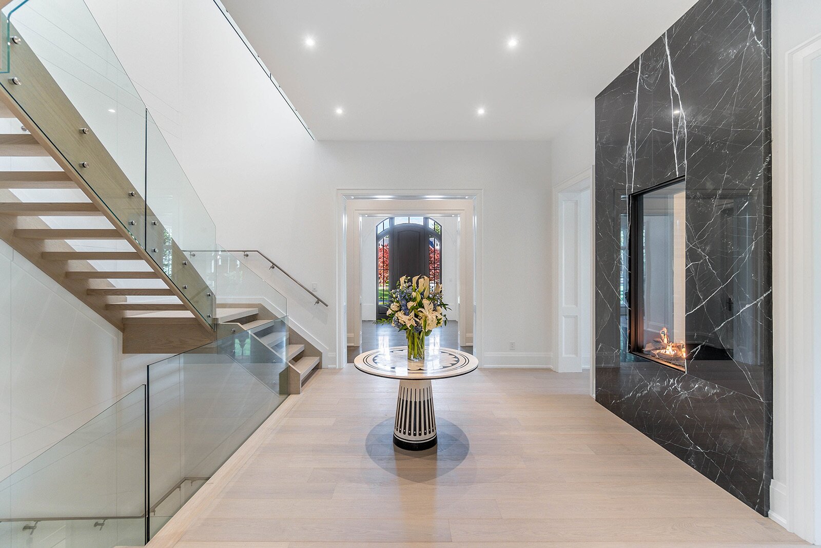 Photo 3 of 11 in Look Inside a Brand New, Modern Estate Mansion in ...