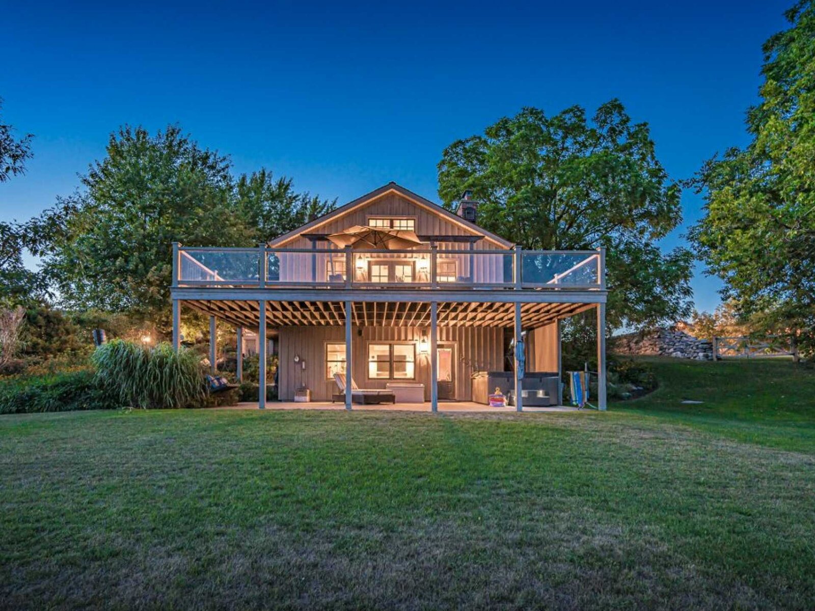 Photo 10 of 11 in An Unrivaled Historic Property in Kitchener, Ontario ...