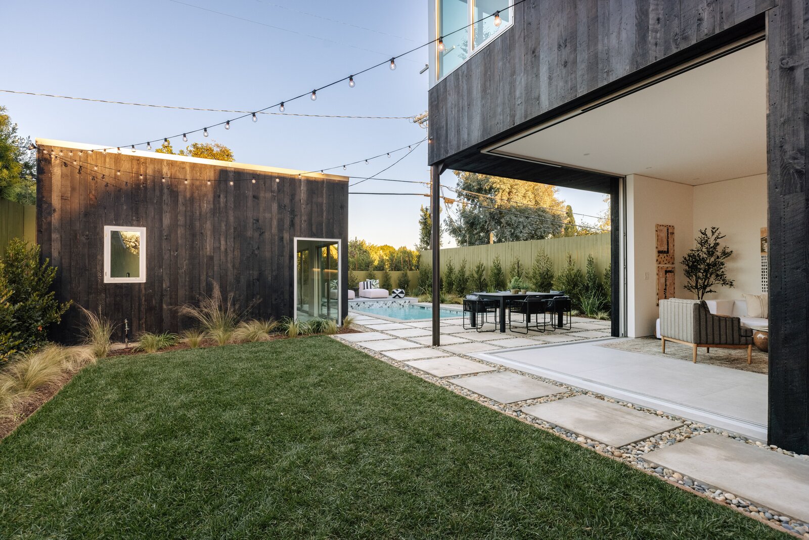 Photo 12 of 39 in Architectural Marvel in Westside Village by Luxury ...