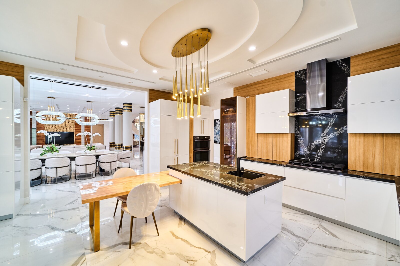 Photo 1 of 9 in Magnificent Custom-Built Estate Lists in Golden Beach ...