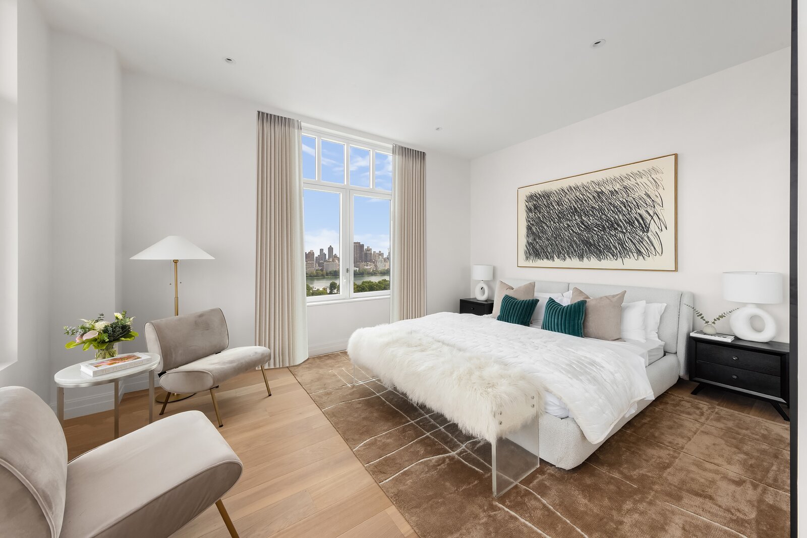 Photo 7 of 11 in Fifteen Unveils Residence 21 by Luxury Homes ...