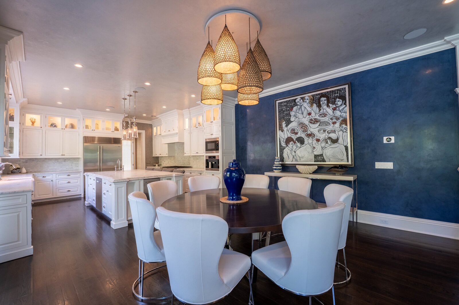 Photo 7 of 9 in A Look Inside a Sophisticated Hamptons Estate by Luxury ...