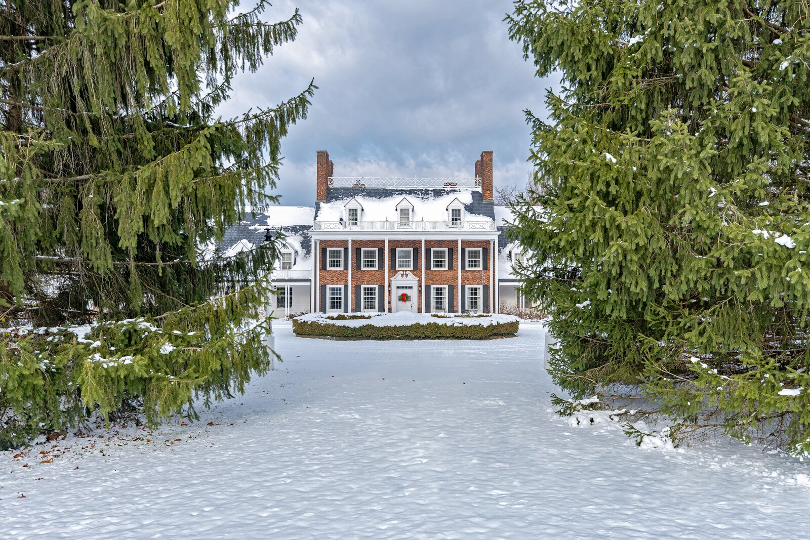 Photo 2 of 13 in Unveiling the Timeless Elegance and Historical Legacy ...